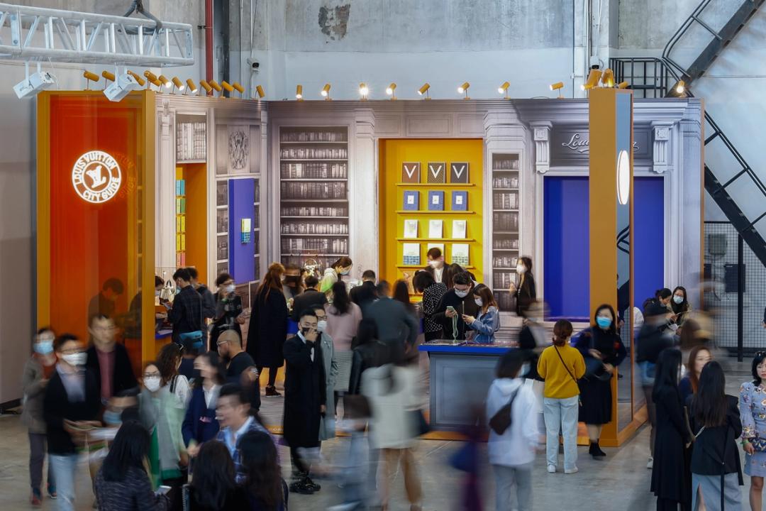 'Dealers are smiling under their masks': Shanghai art week pulls in art ...
