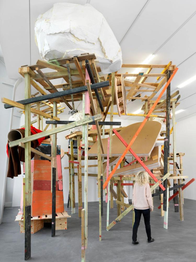 Phyllida Barlow—British sculptor who found global fame after retiring ...