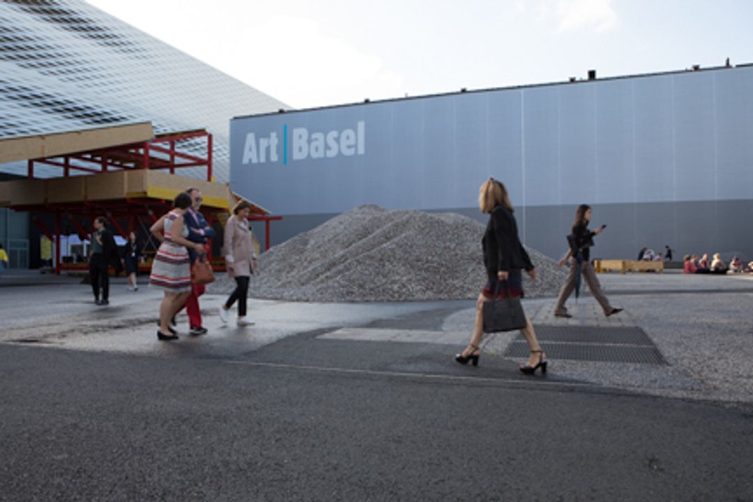 Basilea: Turn on, tune in and chill at the Messeplatz