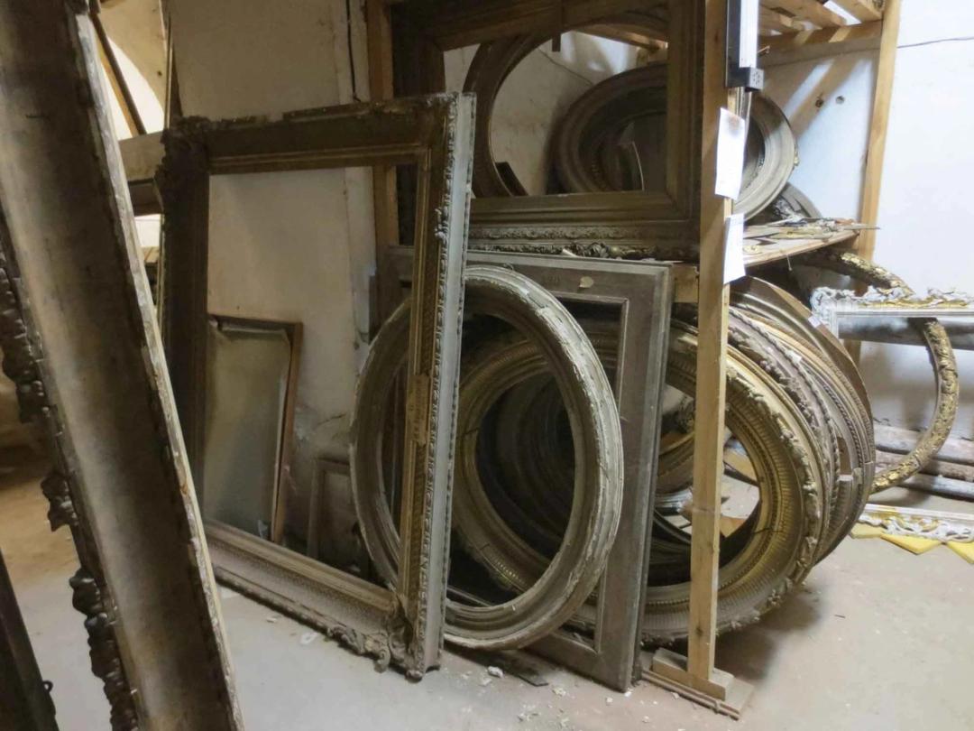State Russian Museum staff decry damage to antique picture frames