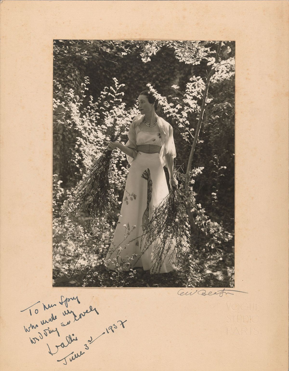 How flower arranging became an art form thanks to Constance Spry’s ...