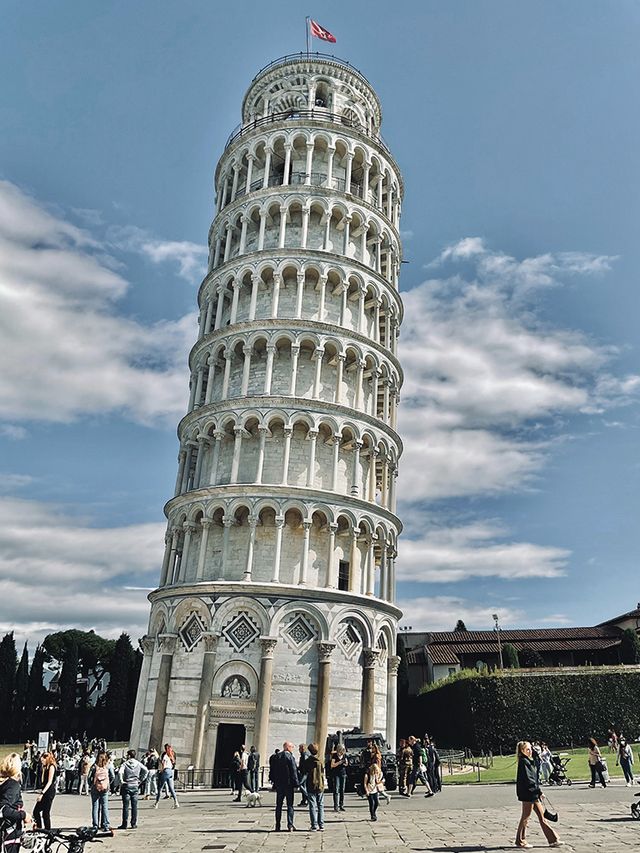 Defying gravity—Leaning Tower of Pisa leans like in the early 19th century