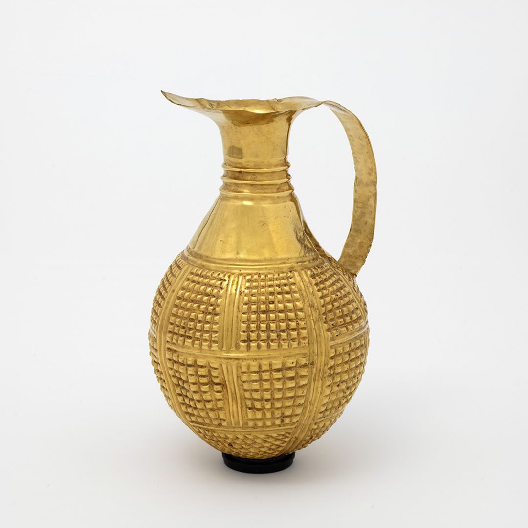 Ancient gold ewer returned to Turkey after V&A expert links it to ...