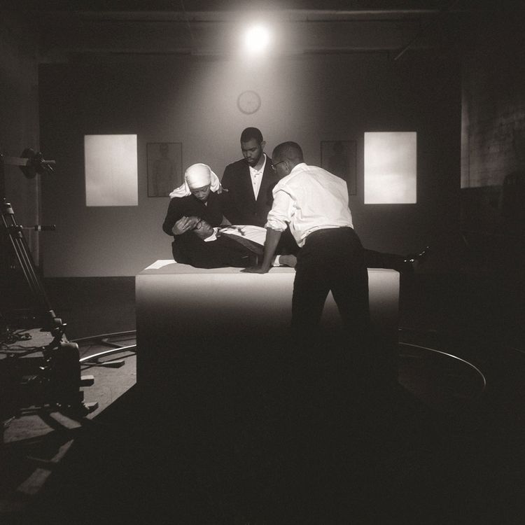Carrie Mae Weems: the photographer recreating and reframing famous ...