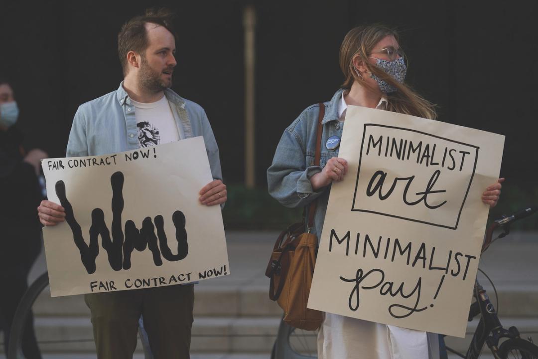 Whitney Museum workers protest outside the institution’s fundraising ...