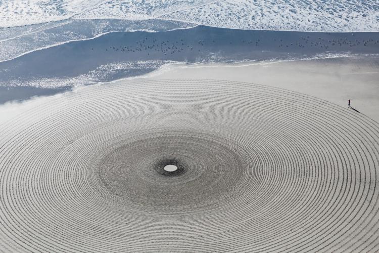 Interview | American artist Jim Denevan on his ephemeral earthworks