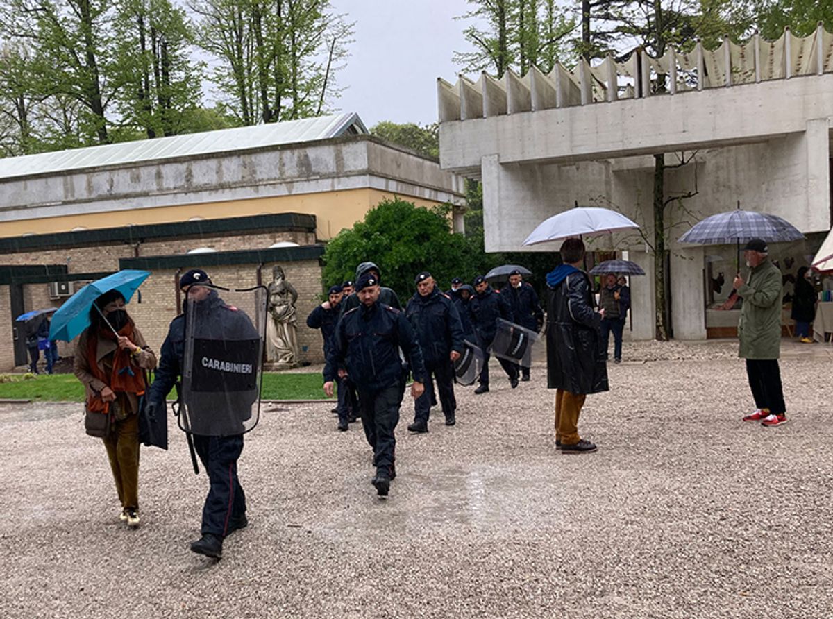 Ukrainian actor performs with Putin mask on his crotch outside the ...