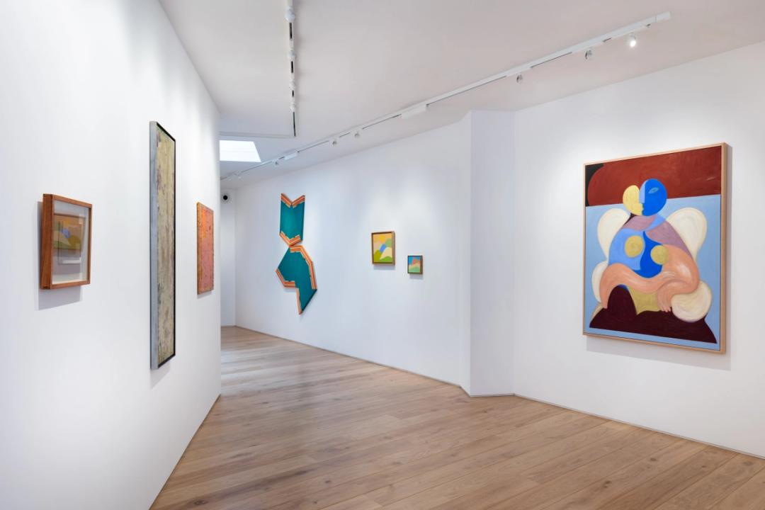 Abstract art, mid-century furniture and contemporary design all under ...