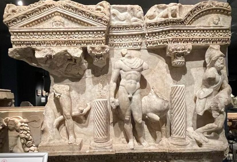 Looted antiquities returned to Turkey and Italy were seized from New ...