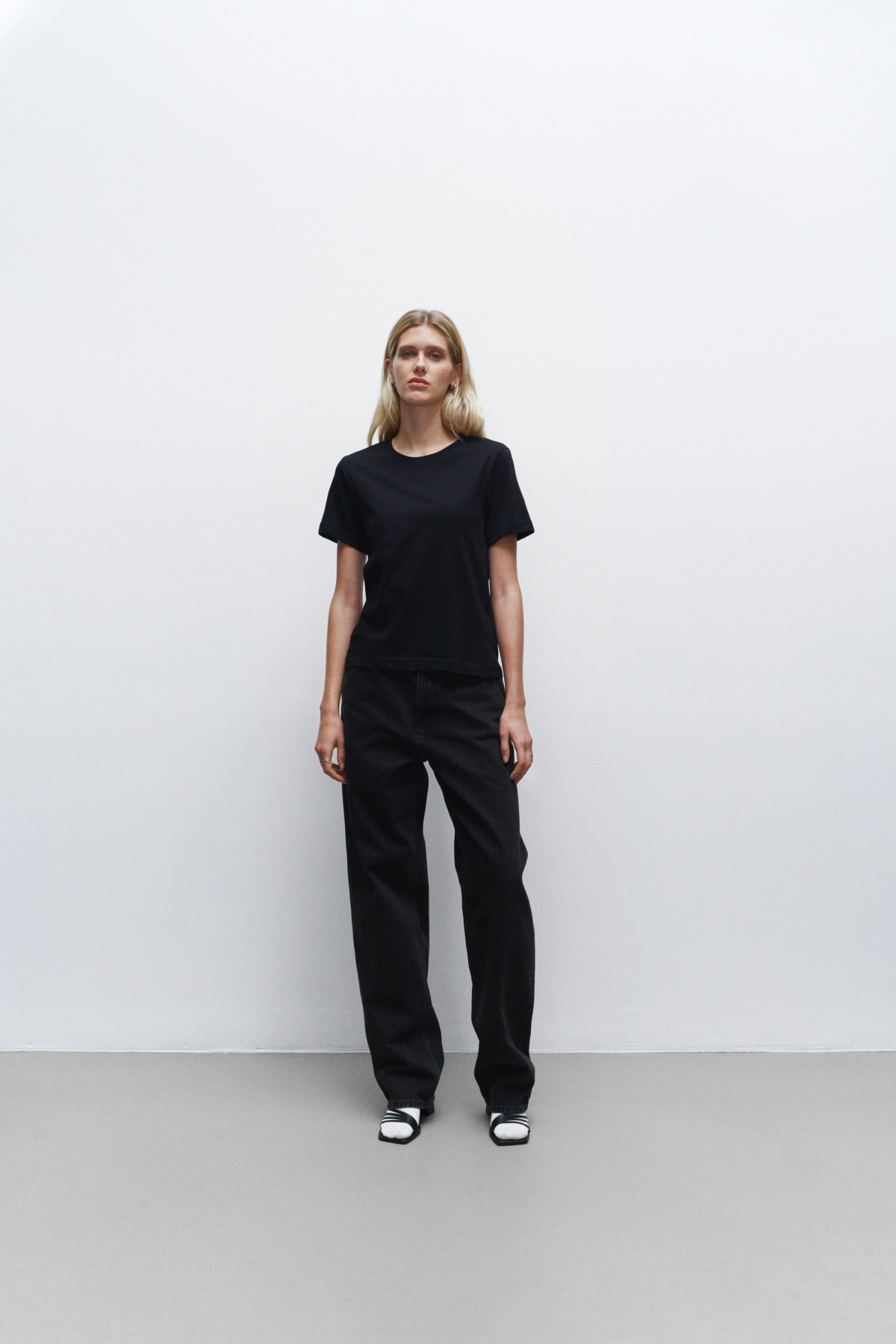 True Blanks - Womens regular tee