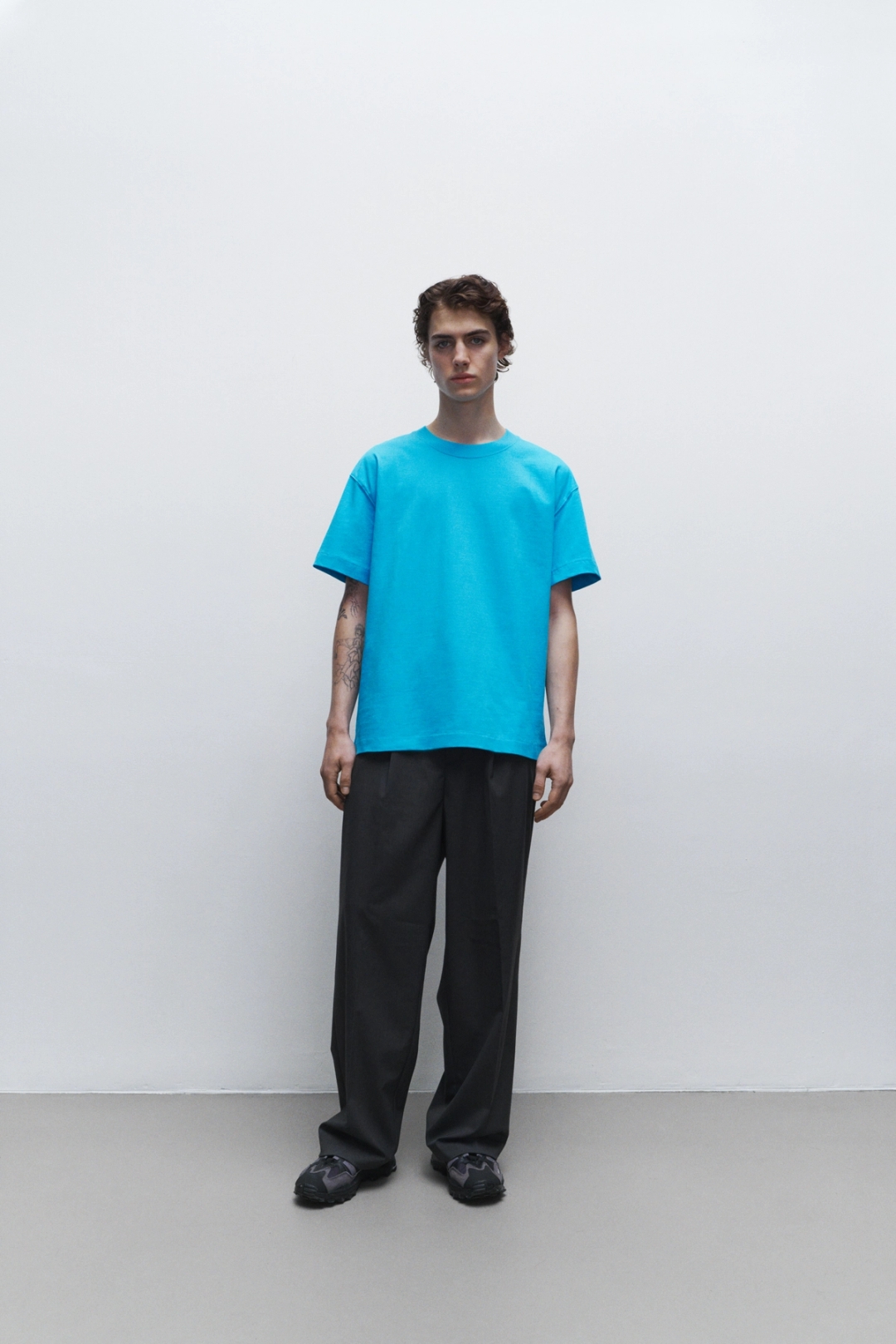 True Blanks - Mens boxy tee