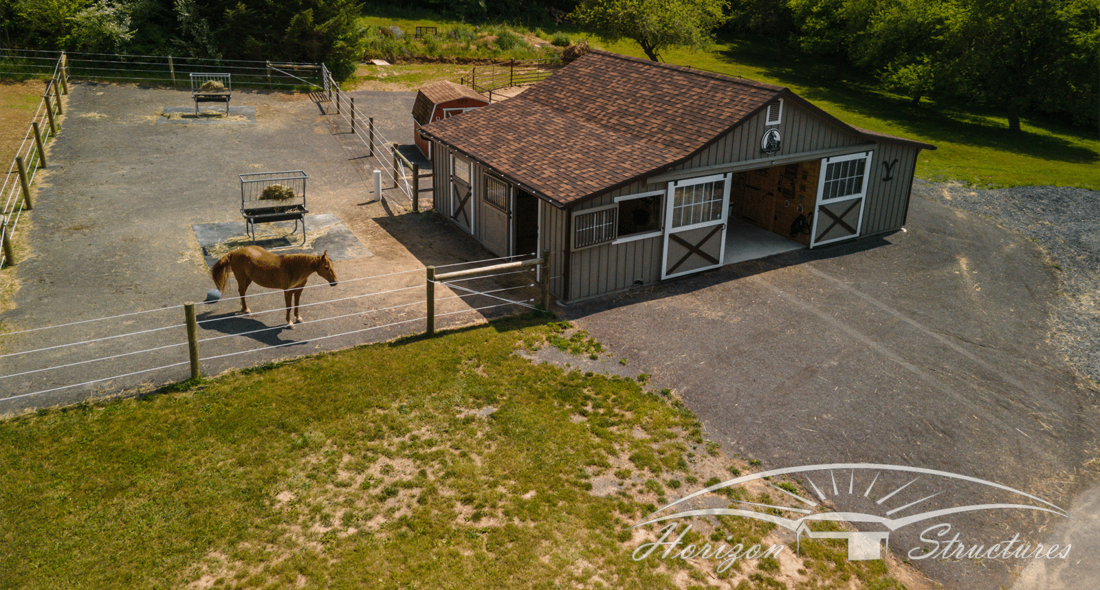 Center Aisle Horse Barns | Horizon Structures