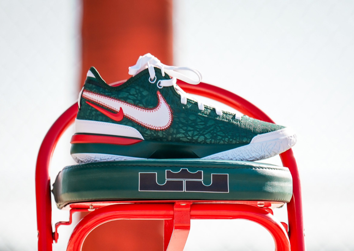 LeBron James Gifts FAMU a Nike LeBron NXXT Gen PE