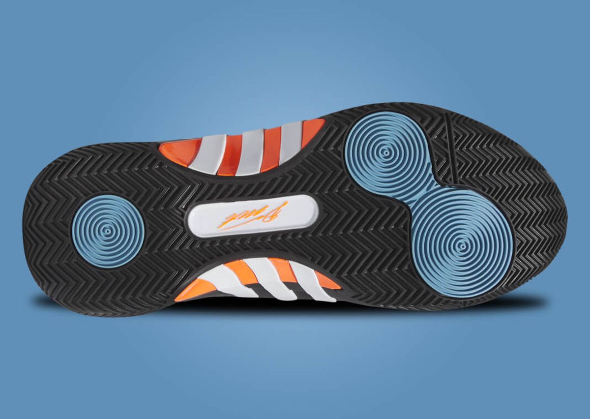 Donovan Mitchell's adidas D.O.N. Issue 5 Core Black Light Blue Drops In ...