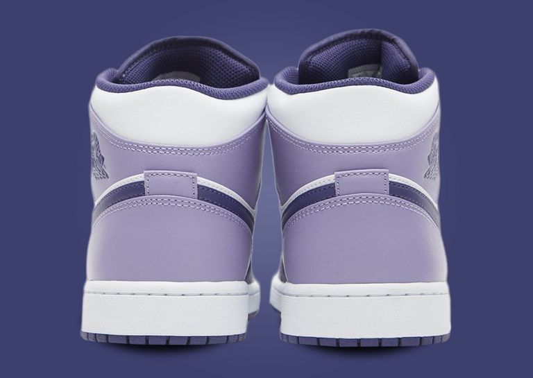 The Air Jordan 1 Mid Blueberry Releases This Fall