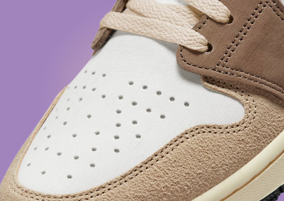 Wild Berry Detailing Features On The Air Jordan 1 High Zoom CMFT 2