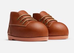Red Wing Shoes Crafts A Pair Of Boots To Commemorate The Super Mario ...