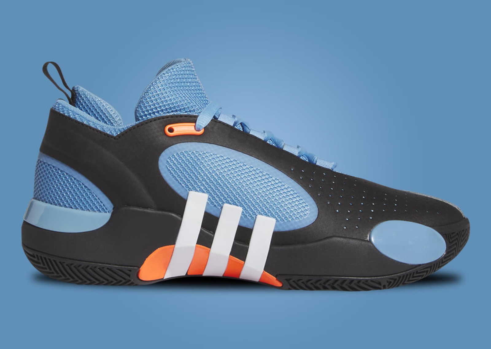 Donovan Mitchell's adidas D.O.N. Issue 5 Core Black Light Blue Drops In ...