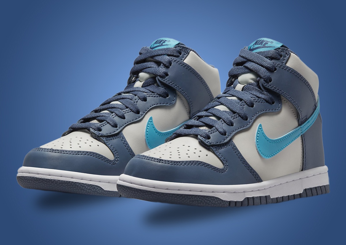 Light Bone And Blue Lightning Cover This Nike Dunk High