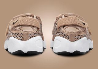 Nike Adds the Women's Air Rift to Its “United In Victory” Collection