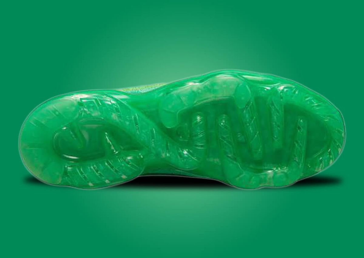 This Nike Air VaporMax 2023 Flyknit is Green With Envy