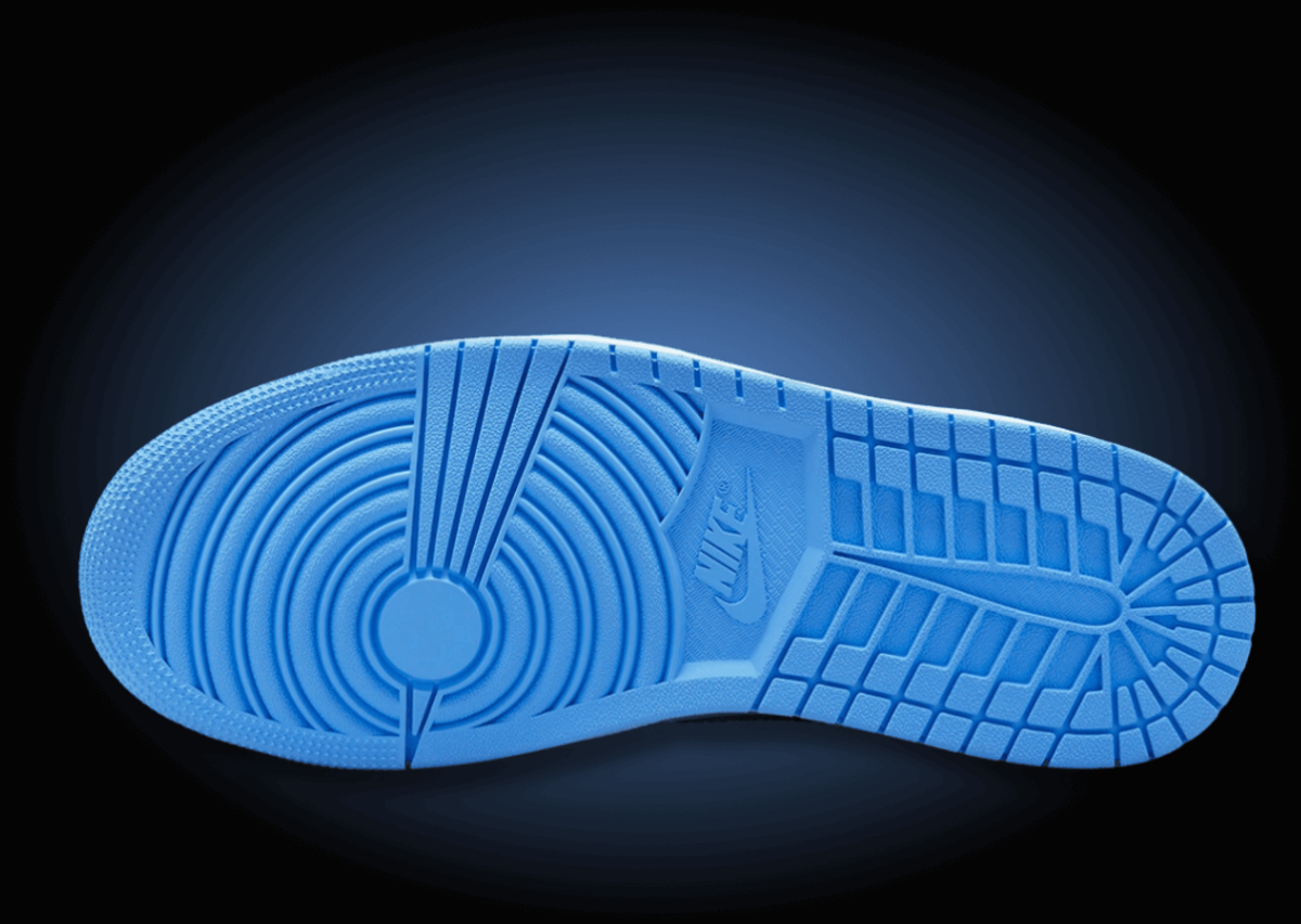 Detailed Look At The Air Jordan 1 High UNC Toe