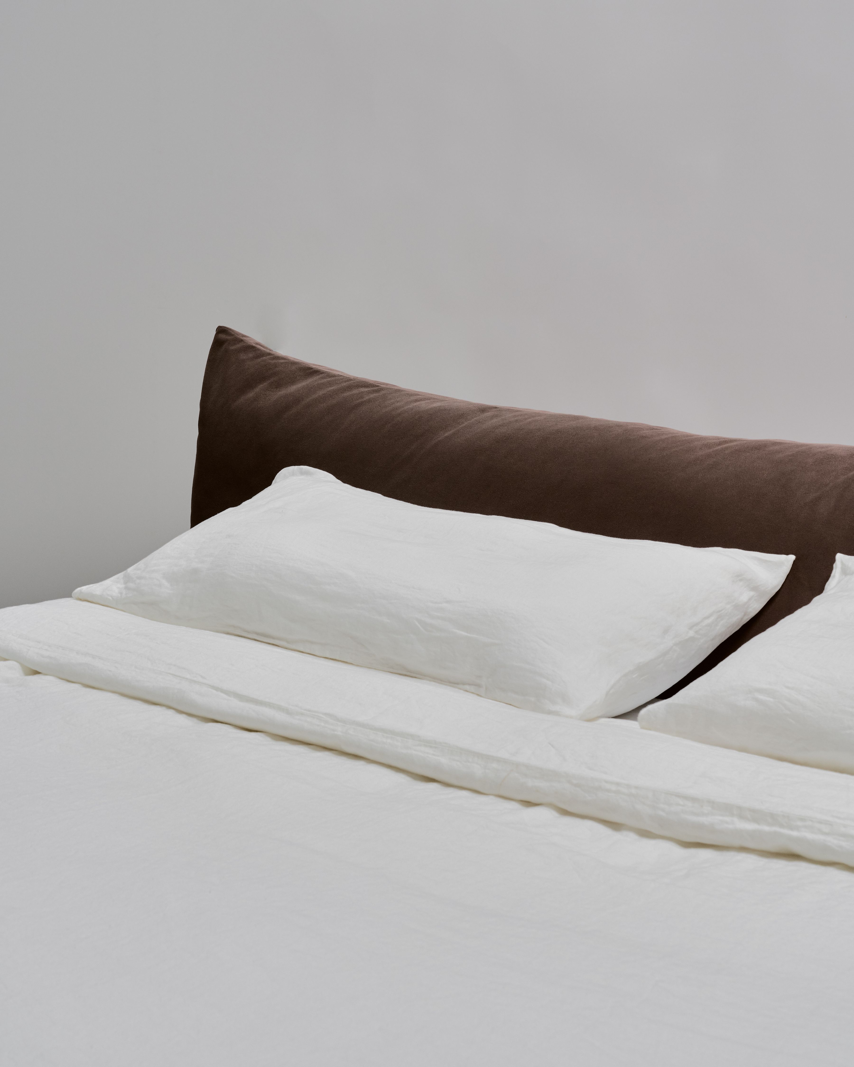 Willo Perron — Pillo Bed