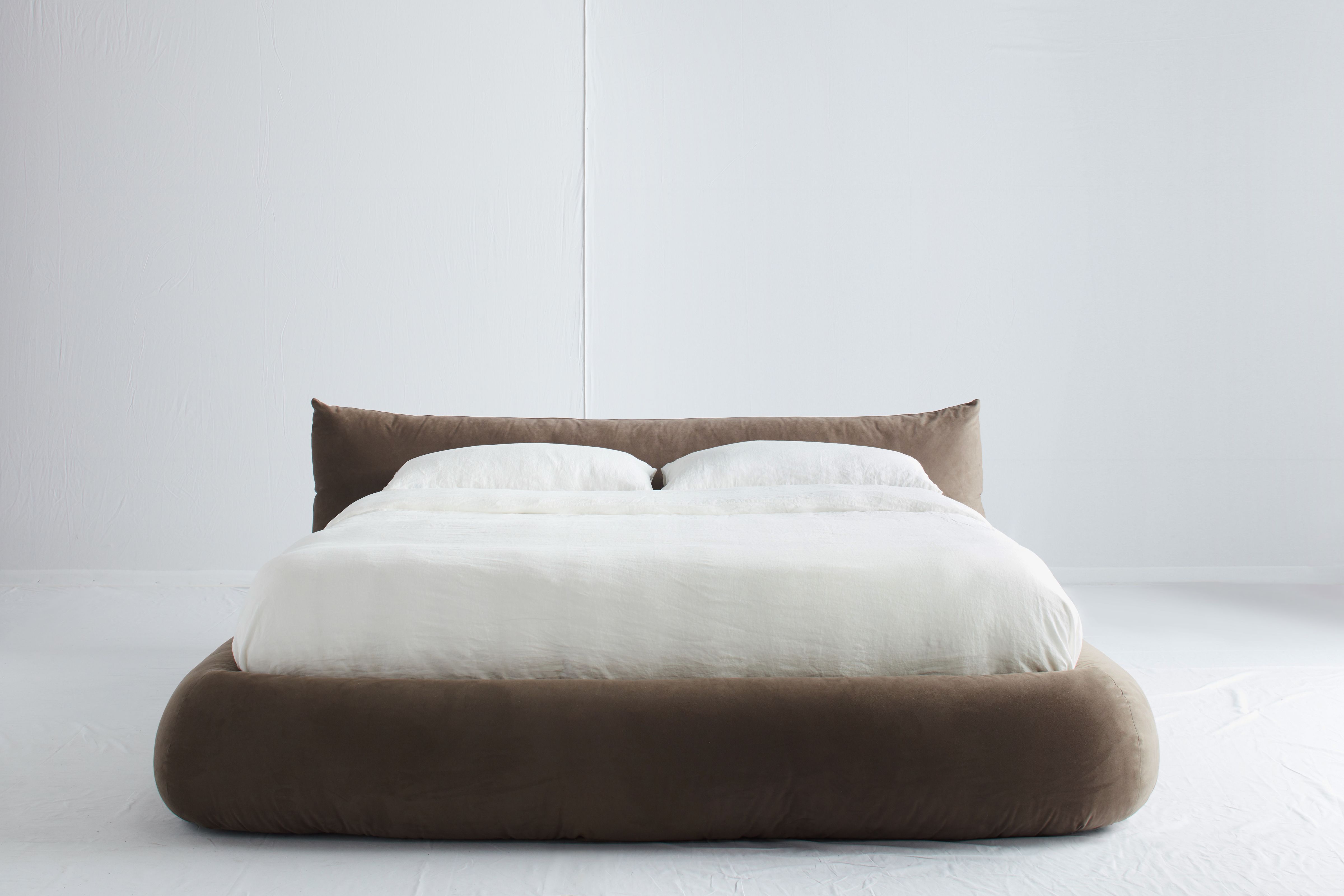 Willo Perron — Pillo Bed