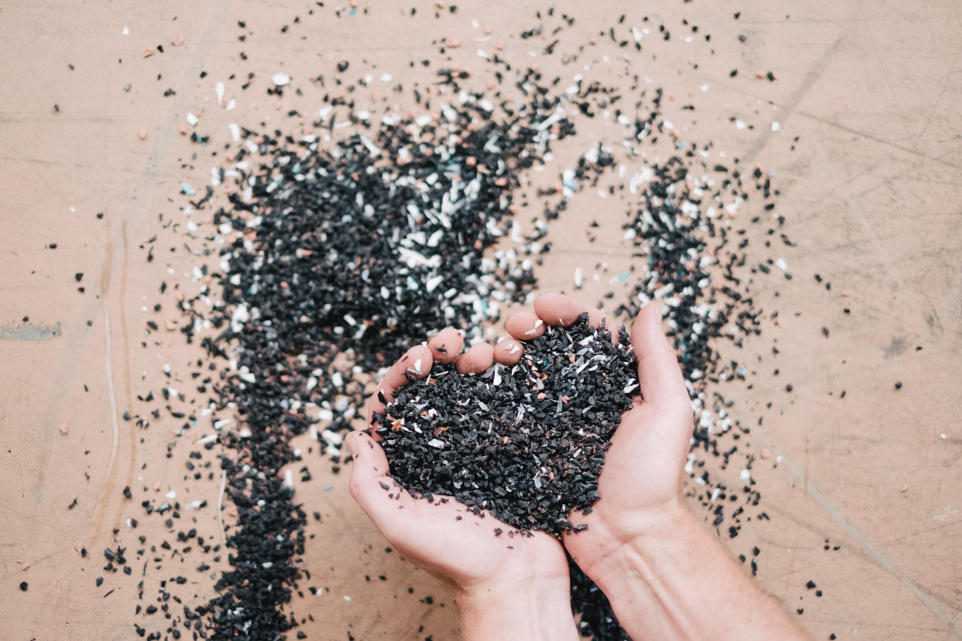 'Mussel' Planters from Recycled Waste Plastic