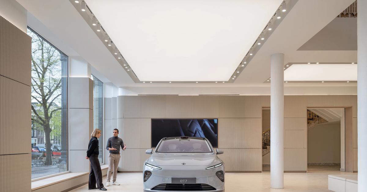 Aectual Wrap Panels for NIO's Flagship Location in Europe