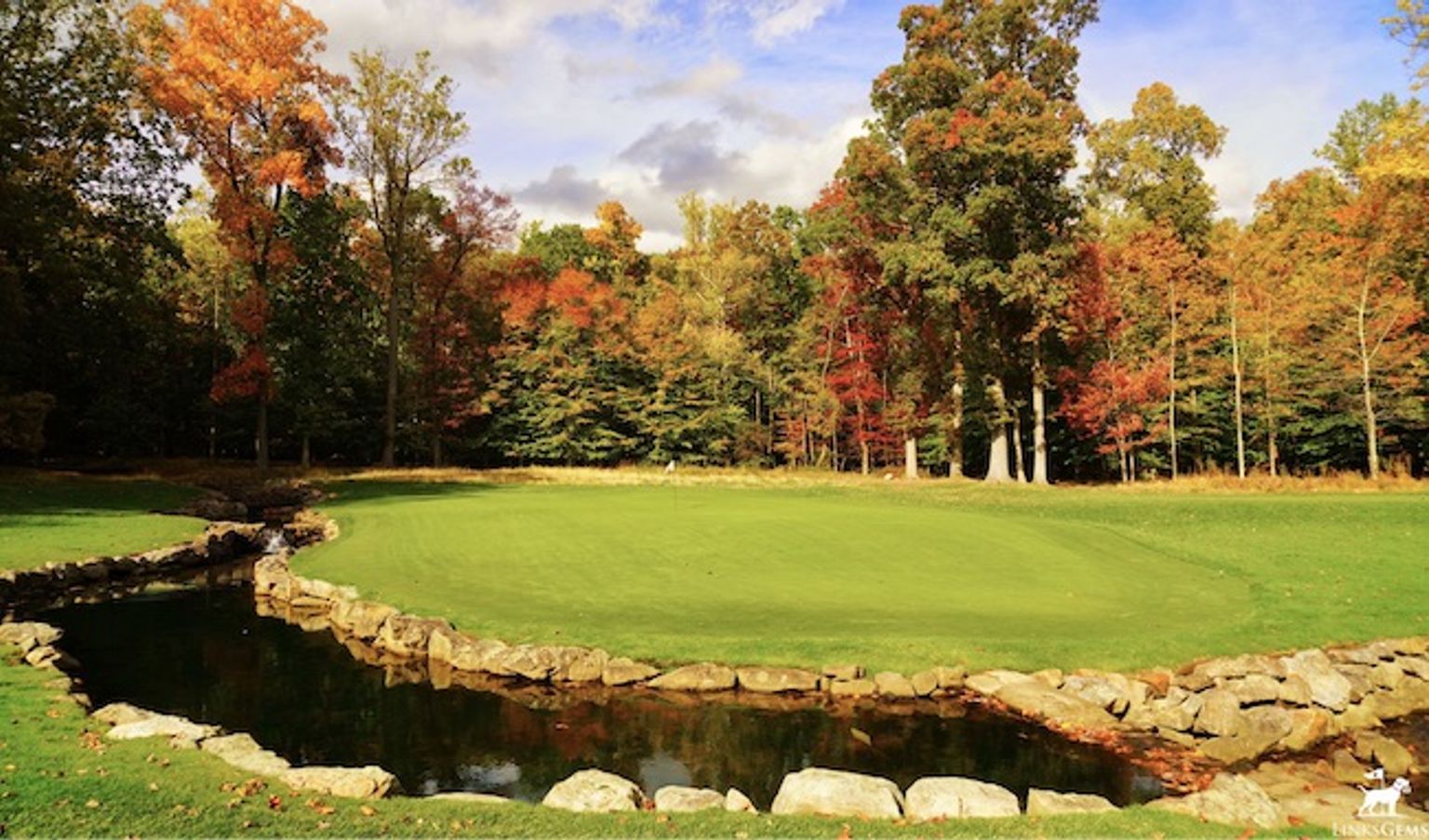 How To Get On a Private Golf Course: 4 Tried and True Methods ...