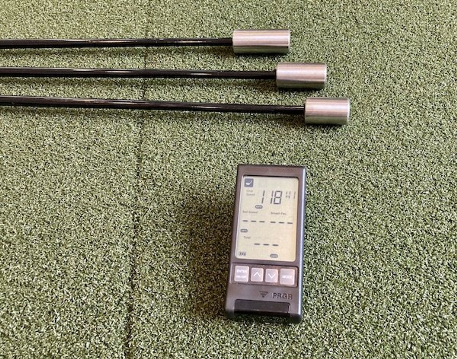 PRGR Launch Monitor Review: Surprising Performance [2021 Model ...