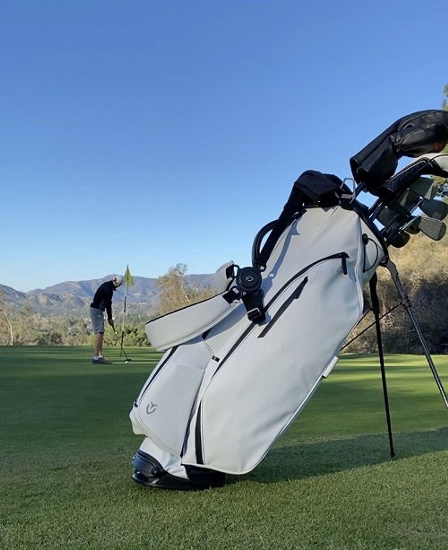 Vessel Player III Stand Bag Review: How Much Is a Premium Golf Bag ...