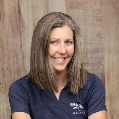 Meet the Lindgren Landscape Team