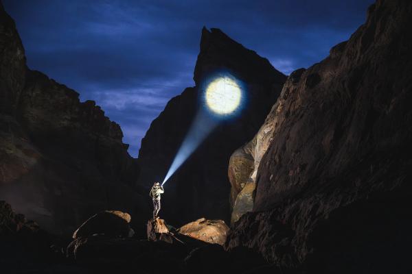 COAST BREAKER 600m Stainless Steel Rechargeable Flashlight | COAST ...