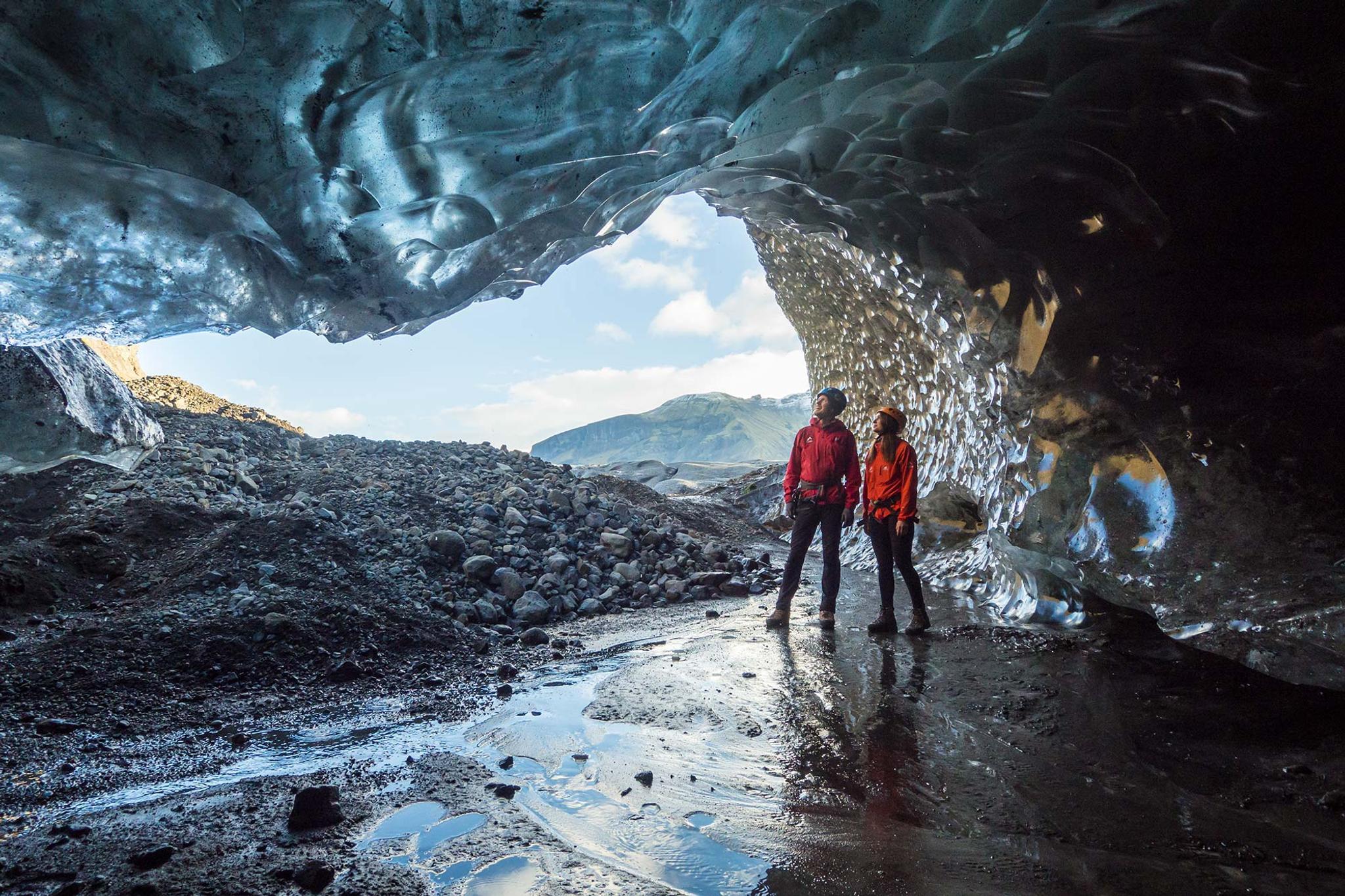 Skaftafell Ice Cave & Glacier Walk | Icelandic Mountain Guides