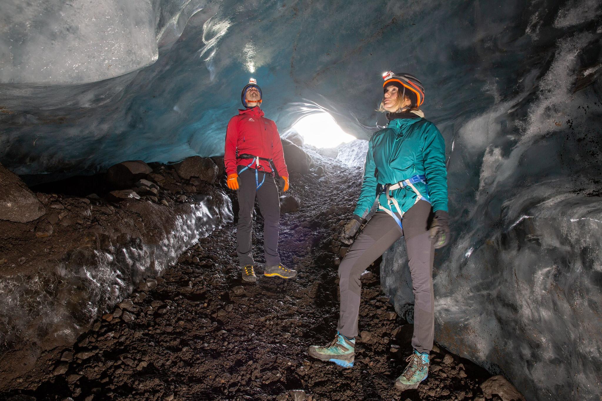 Skaftafell Ice Cave & Glacier Walk | Icelandic Mountain Guides