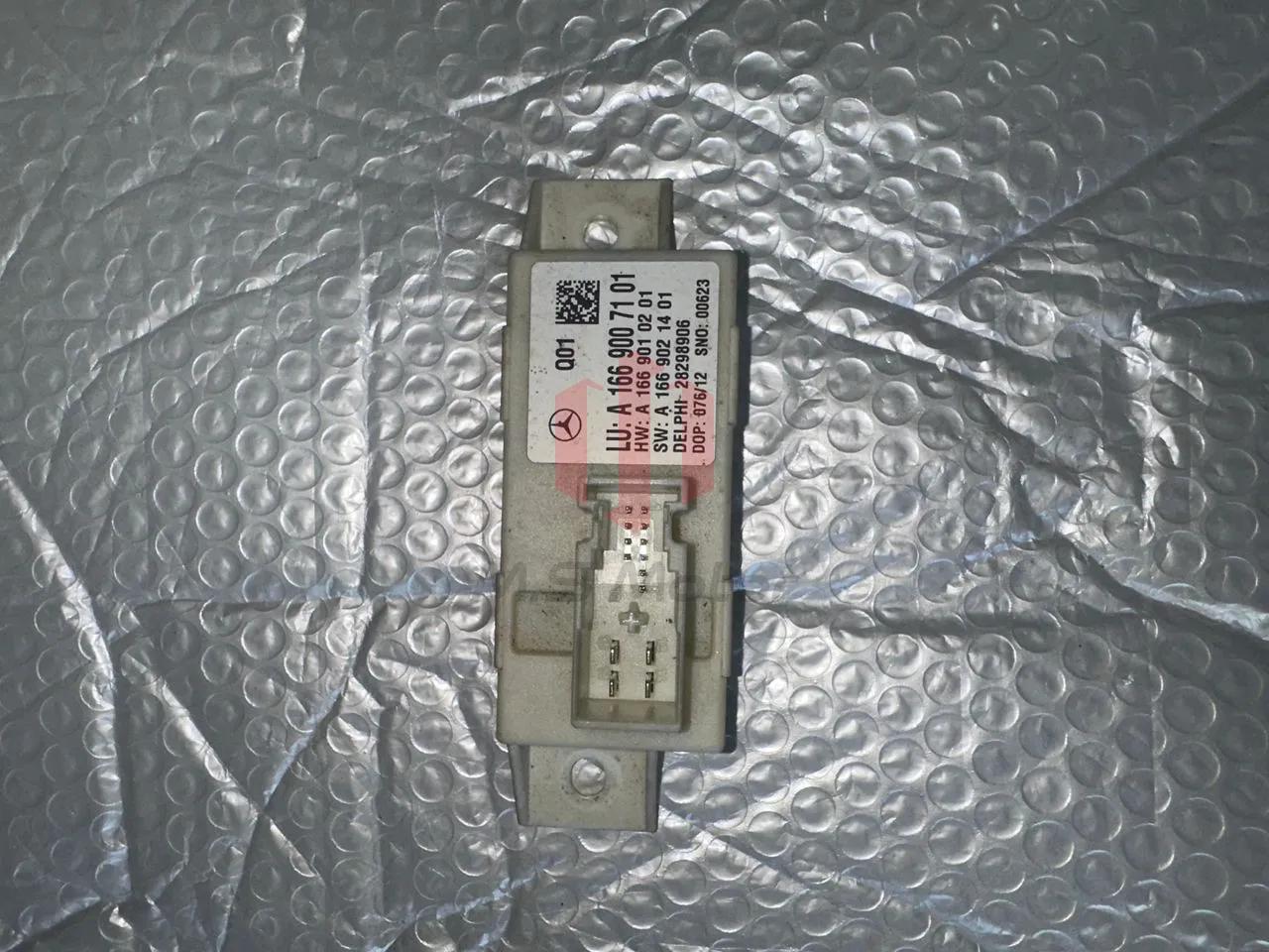 Mercedes W166 W204 W212 Headlight Sensor - Used | M.S. Motor Parts | M ...