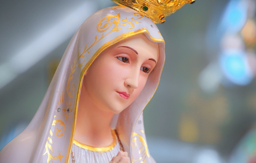 Hail Mary! Full of Grace... Why should we pray the Rosary?