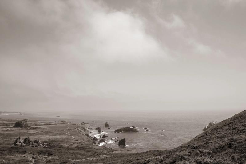 When Sea Becomes Sky BW wallpaper mural 100% PVC-free and non-toxic