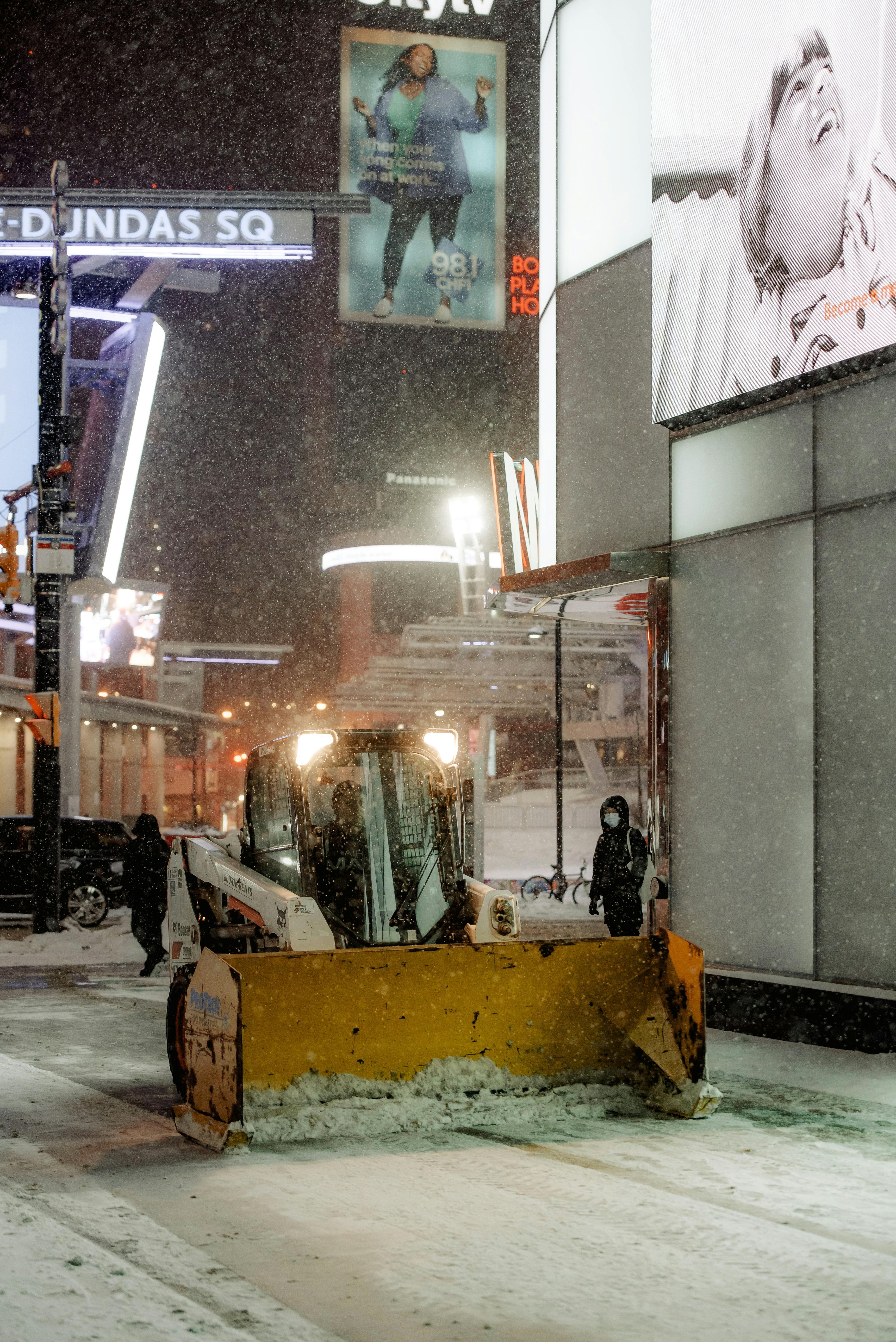 Steel vs. Aluminum Dump Trailers: Pros, Cons, and Best Use Cases