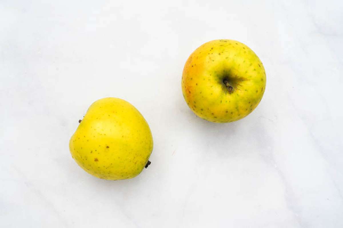 Buy Ananas Reinette Apples For Delivery Near You | Farm To People