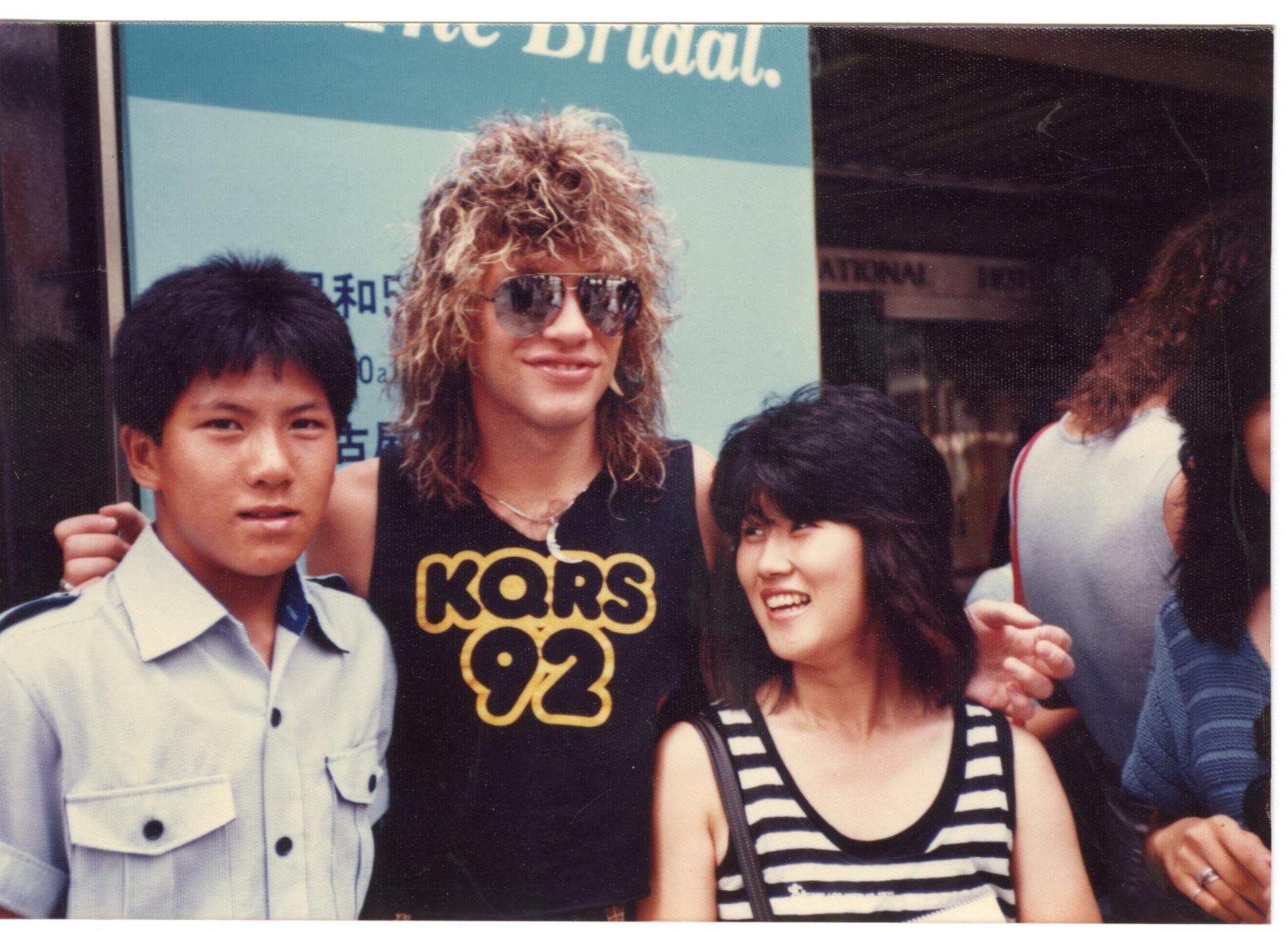 Jon and David with Fans | Backstage with Bon Jovi
