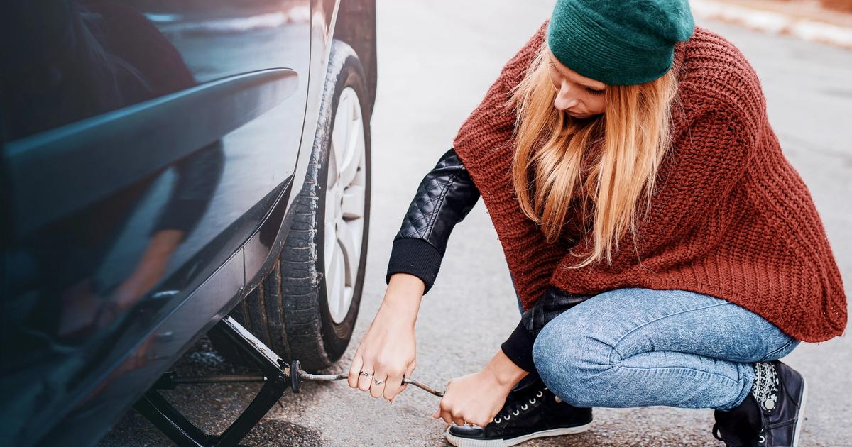 Hvordan skifte dekk: Så enkelt bytter du hjul på bilen selv | Viking