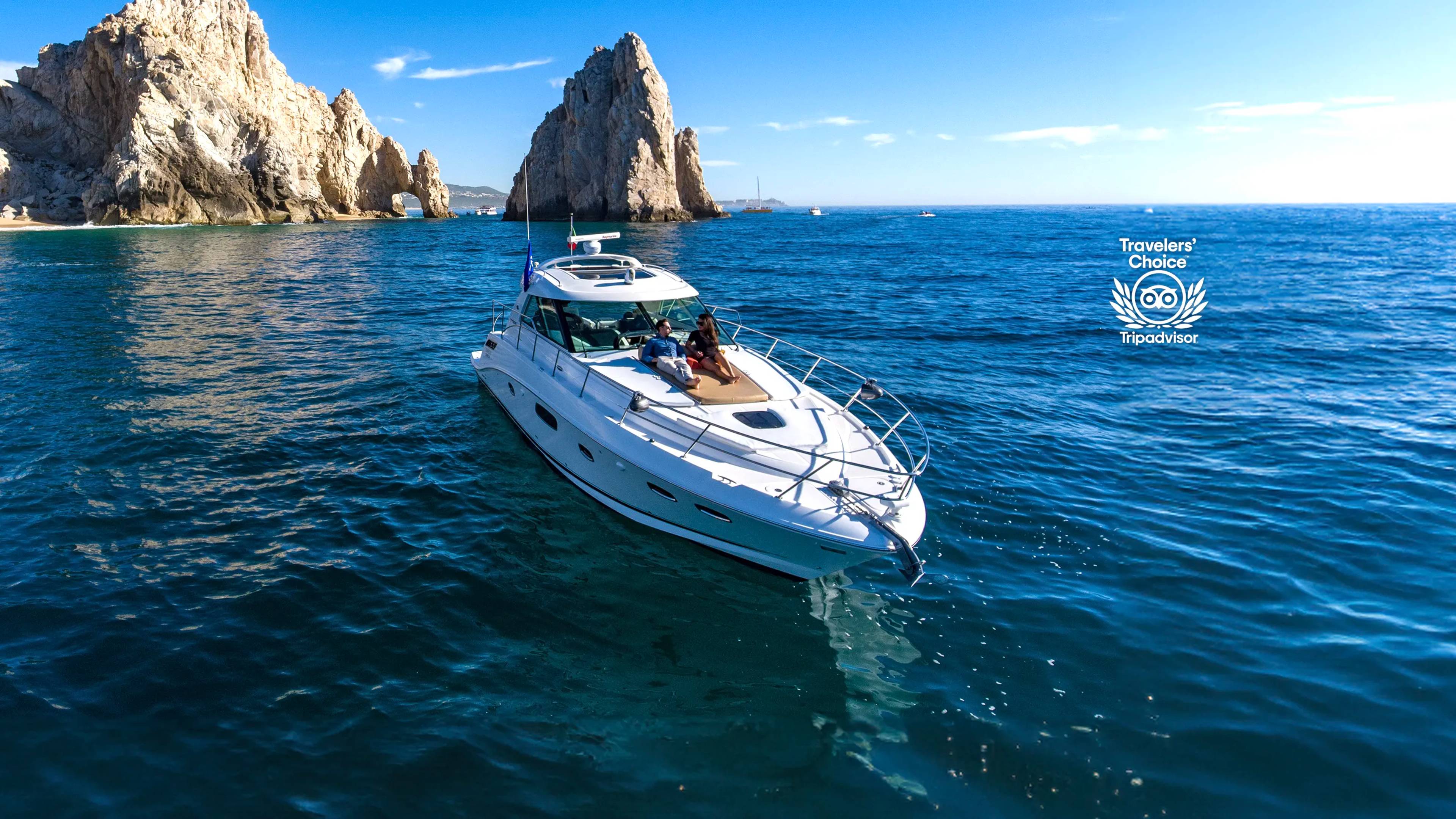 Enjoy a luxurious yacht rental in Los Cabos, cruising the stunning ...