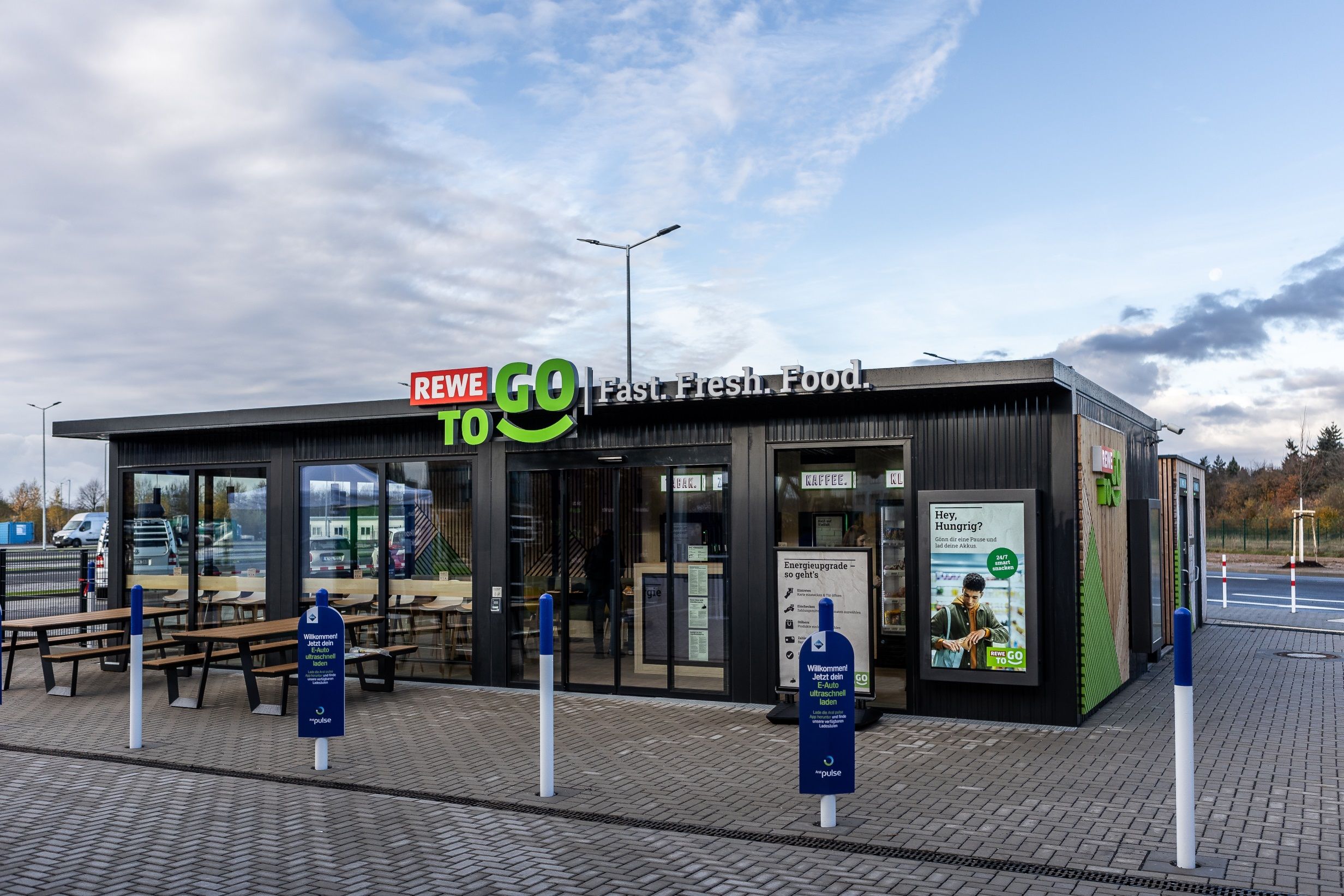 Dein REWE To Go Store in Mönchengladbach (Belgrader Straße 55 (P8 ...