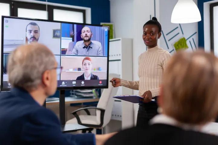 5most common interview questions and sample answers [2023]