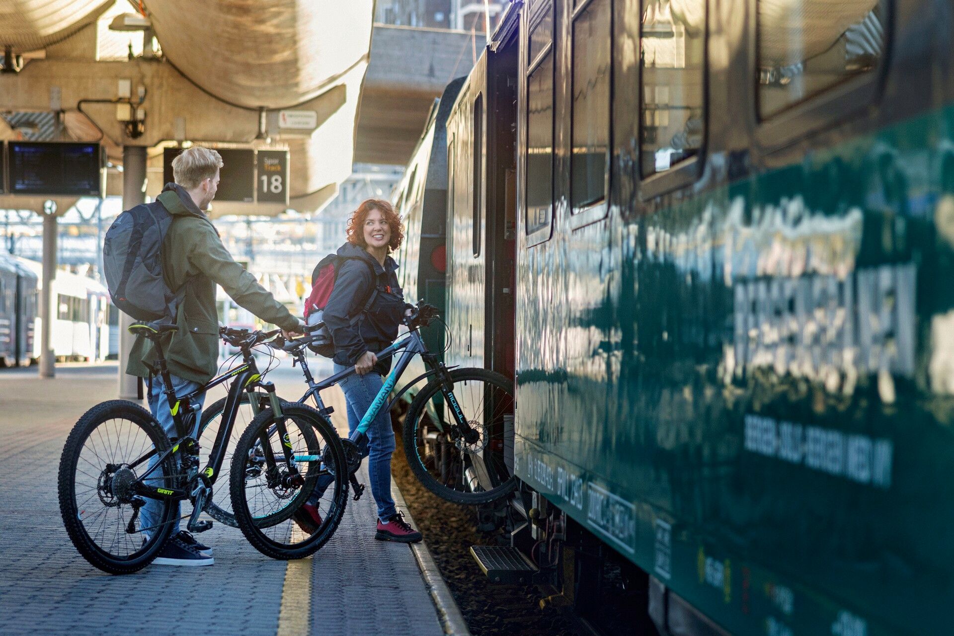 Ferie i Norge | Norgesferie i sommer med tog og buss | vy.no