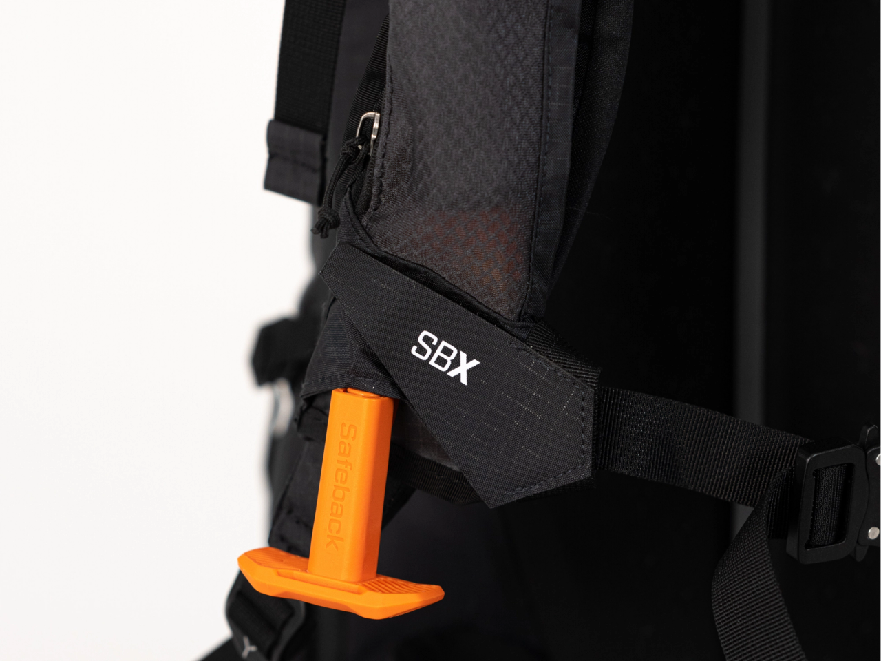 Safeback SBX - Avalanche Survival System · Safeback | Avalanche ...