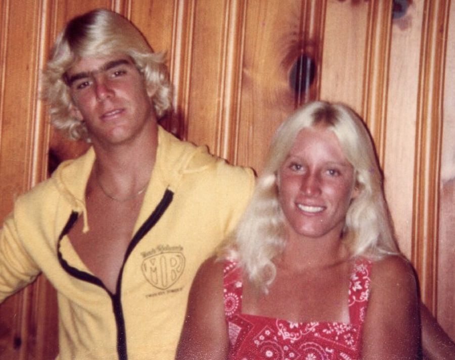 Wolfe, Sharon | Encyclopedia of Surfing